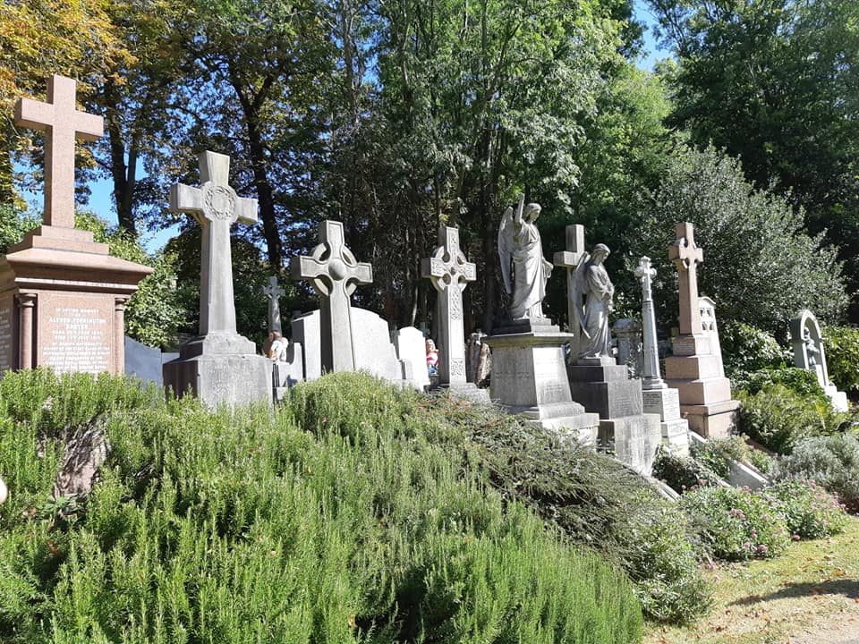 More Adventures in Highgate East! – Burials & Beyond