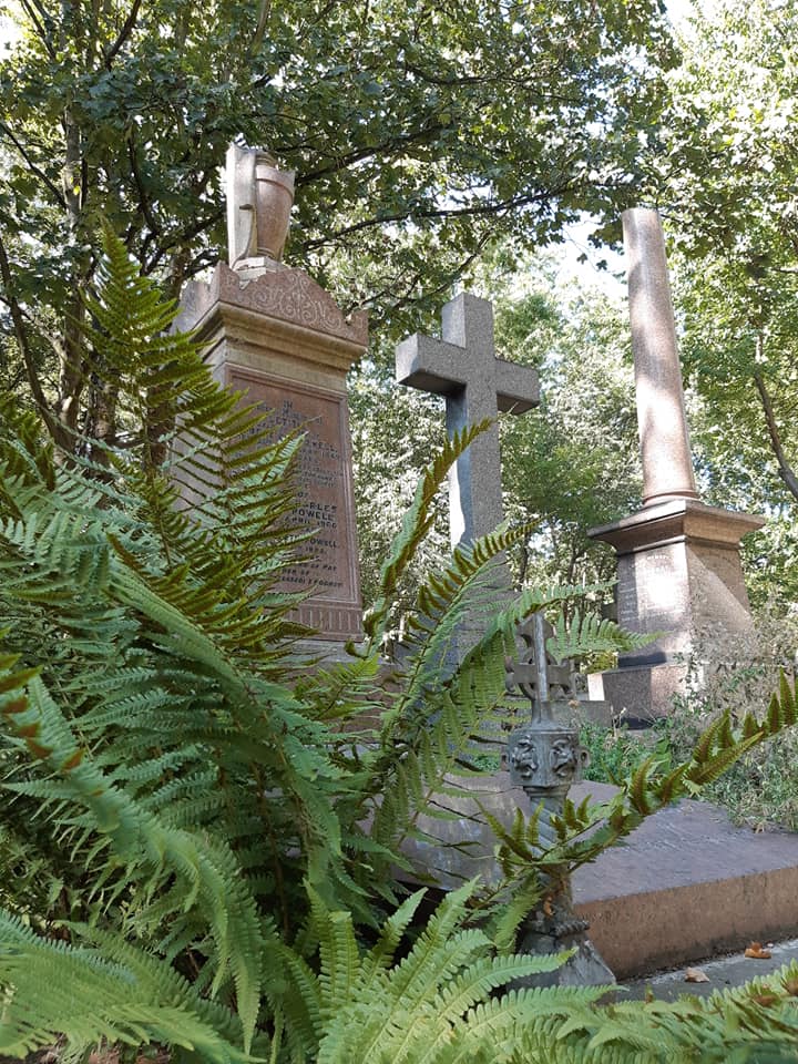 More Adventures in Highgate East! – Burials & Beyond