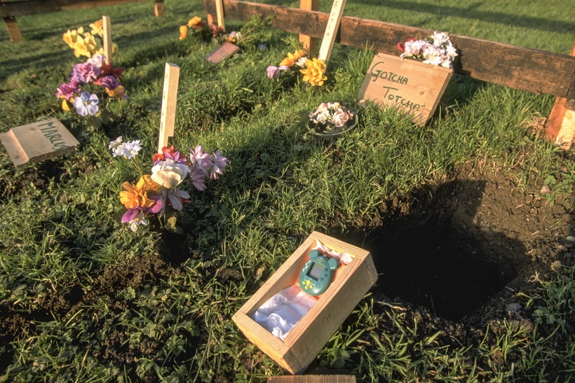 A Very 90s Death: The Tamagotchi Cemetery – Burials & Beyond