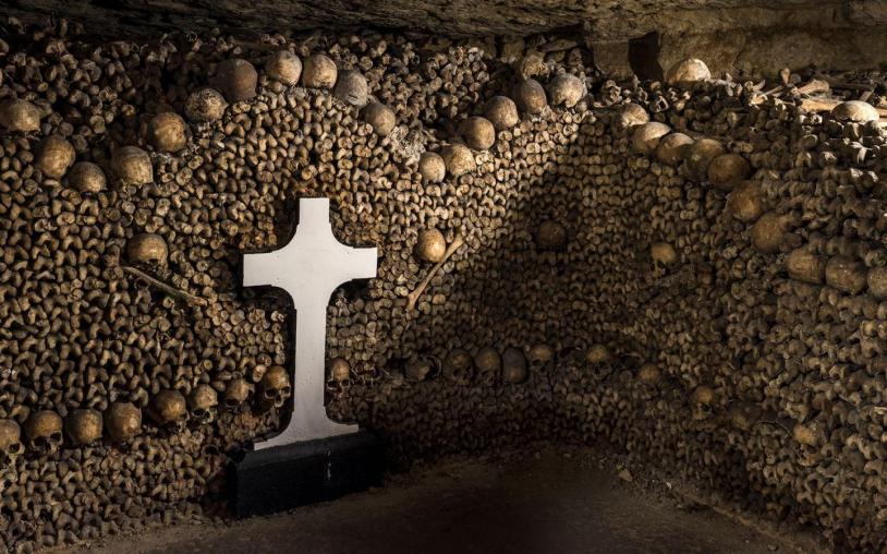 The Body in the Catacombs – Burials & Beyond